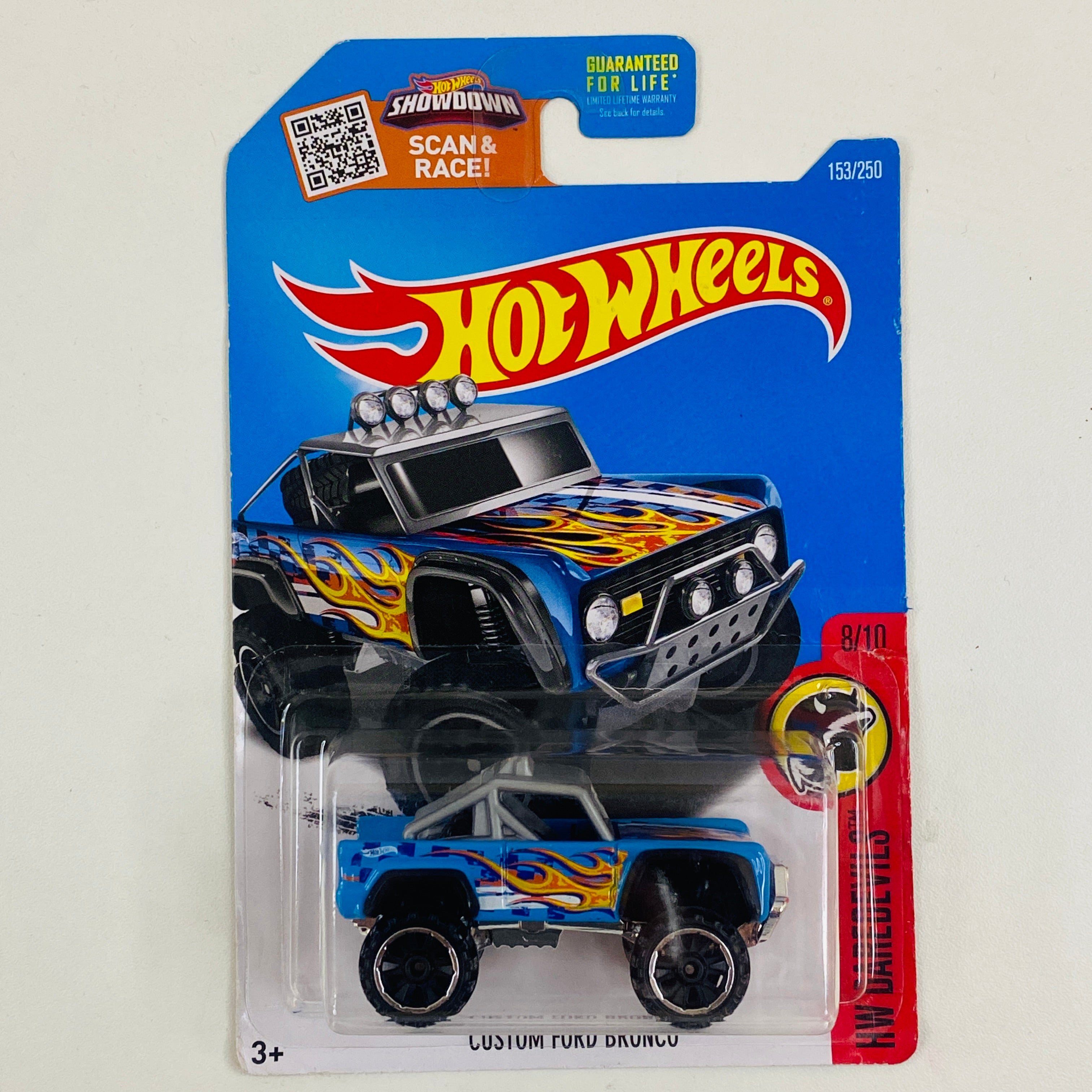 2016 Hot Wheels HW Daredevils Custom Ford Bronco celeste con flamas 6S