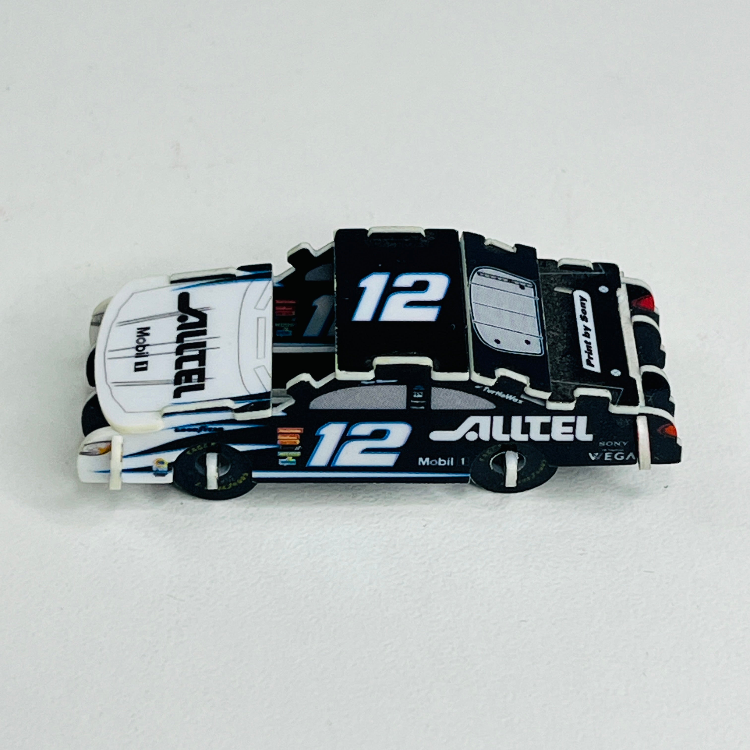 2002 Press Pass NASCAR Punch Out Kit Armable Ryan Newman 12 Alltel Dod