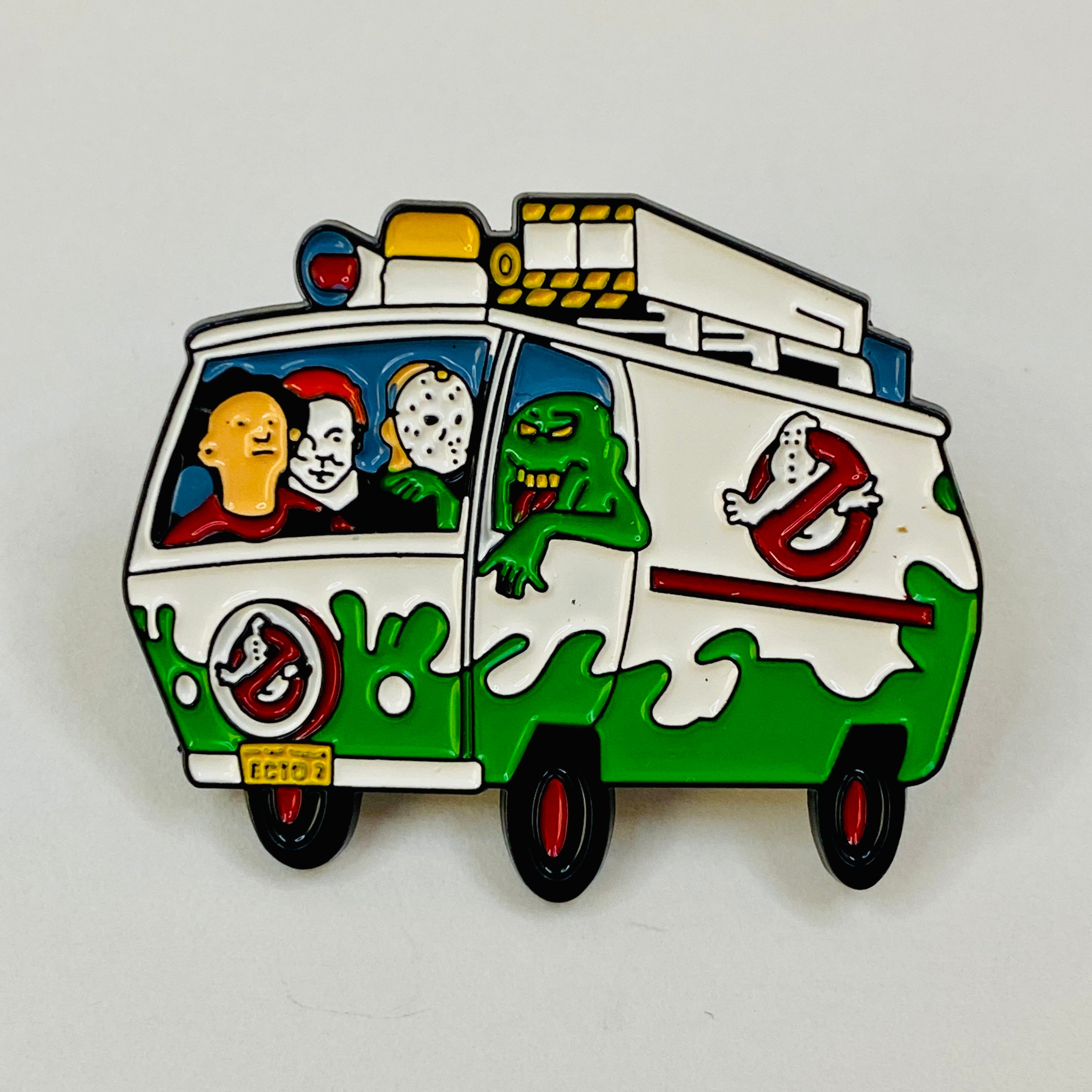 Pin Los Cazafantasmas Ghostbusters Van con Freddy Kruger, Michael Myer