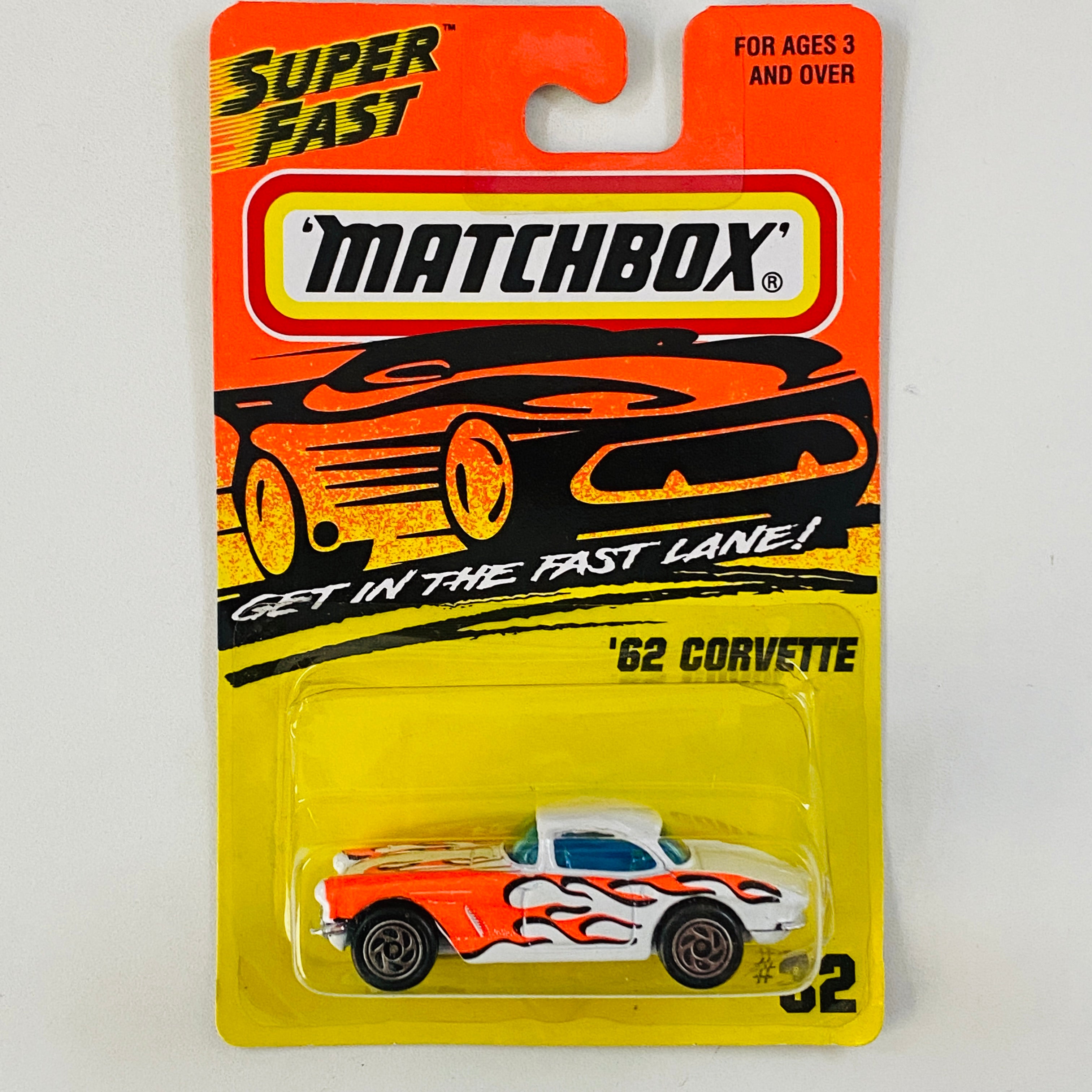 1997 Matchbox Super Fast 62 Corvette blanco con flamas naranjas - Deta