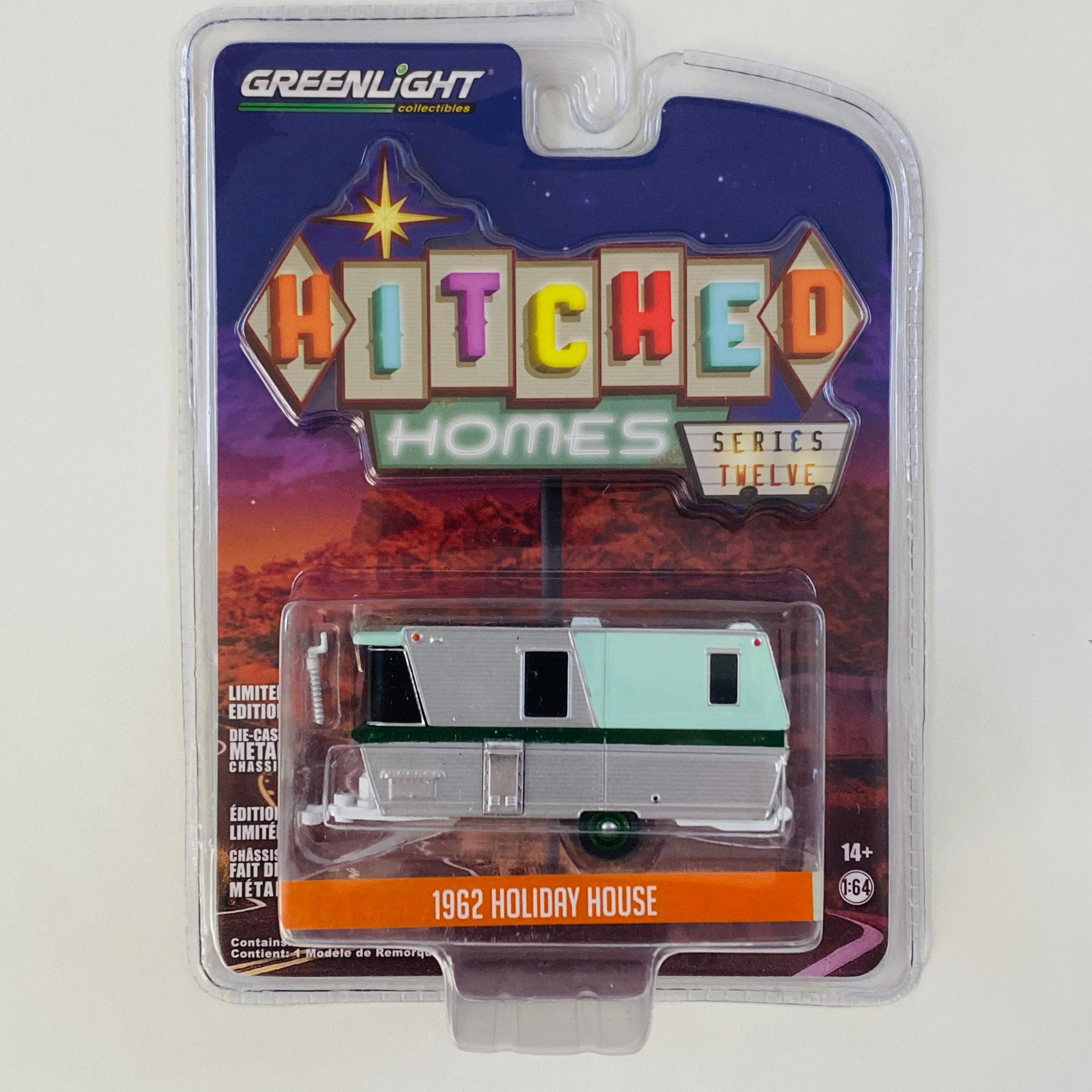 2021 Greenlight Limited Edition Hitched Homes Series 12 1962 Holiday H